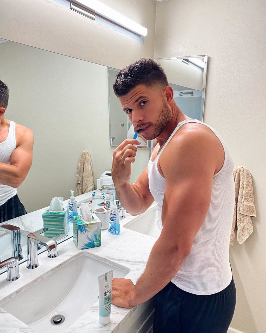 Nick Barrotta is Married, Is he gay or has a girlfriend? full wiki here ...